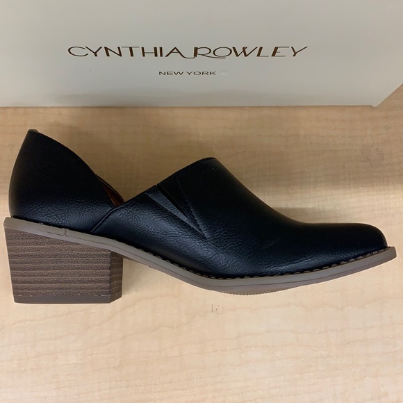 Cynthia Rowley | Shoes | Cynthia Rowley Eddie Heeled Side Cut Out Flats ...